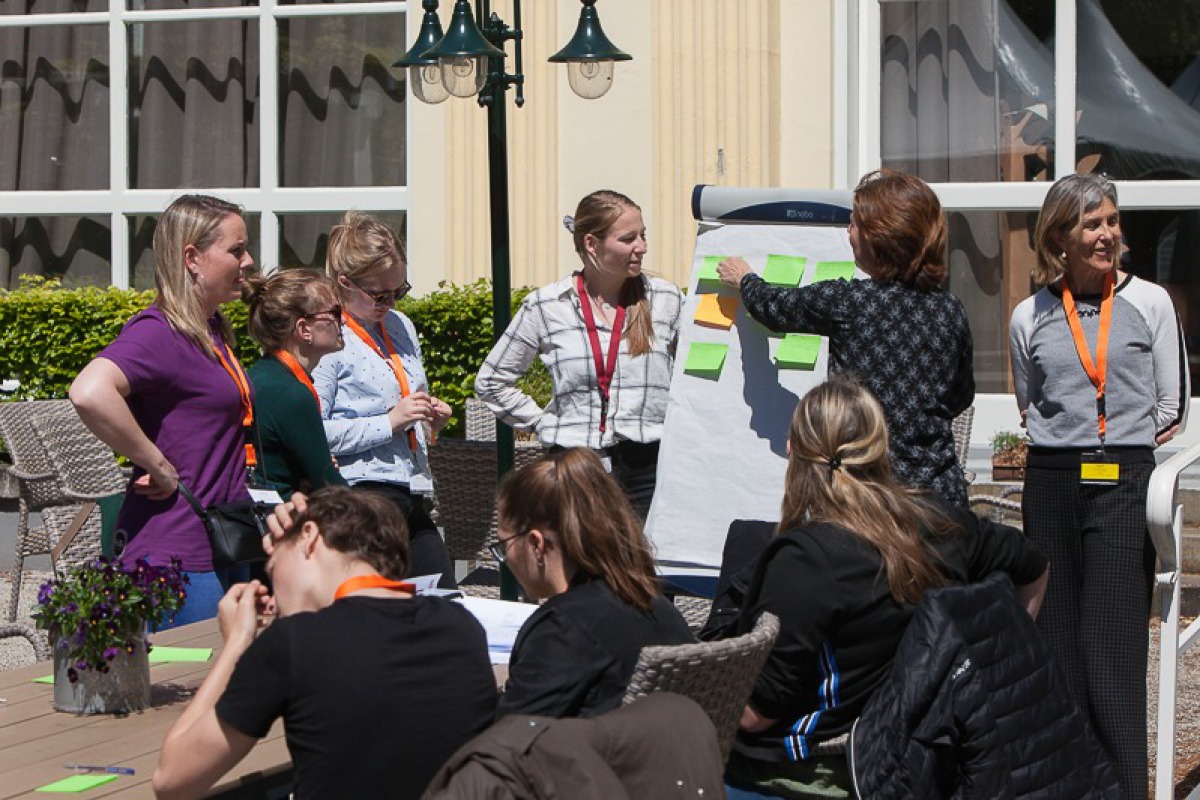 EN NU 19 \\ Tim van der Voord van Smart Makers Education - Podium voor ...